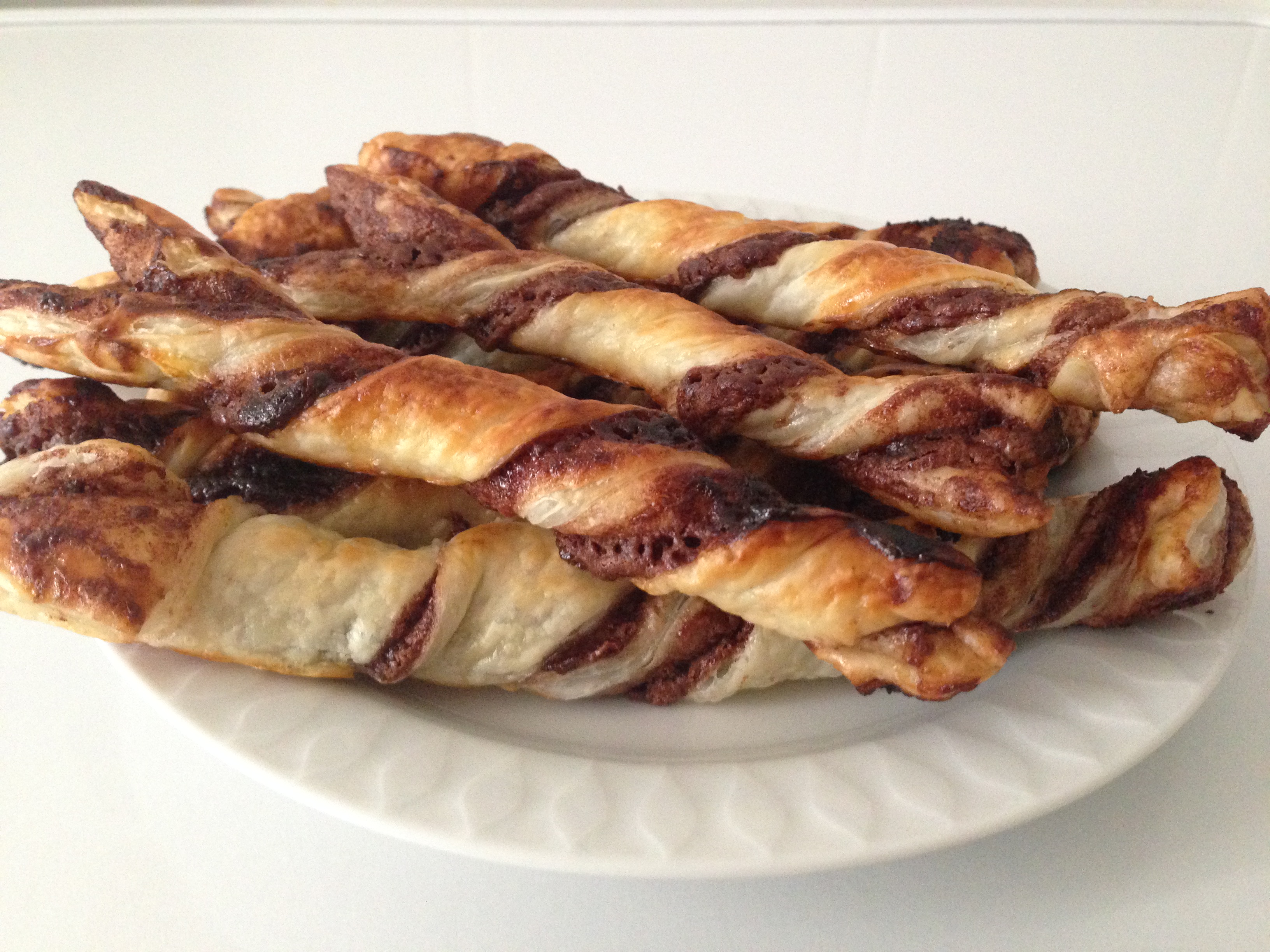 Torsades feuilletées au chocolat - Famoh - Blog culinaire et recettes ...