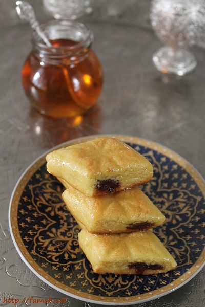Makrout aux dattes cuit au four - Famoh - food blog and recipes by Fabienne