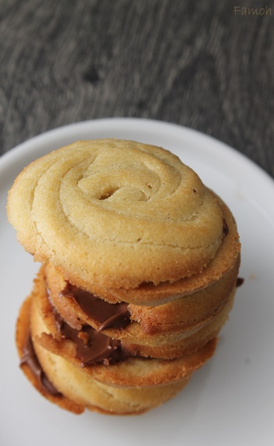 Biscuit fourré chocolat - Famoh - Blog culinaire et recettes de cuisine ...